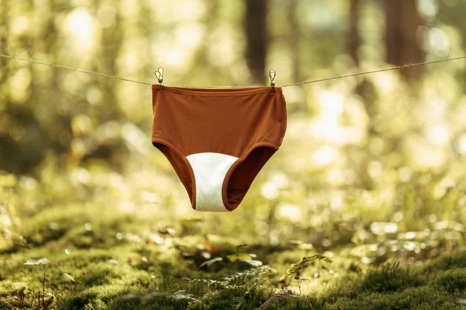 High-waisted periode underwear in TENCEL - Heavy Flow - Amber | Elskbar